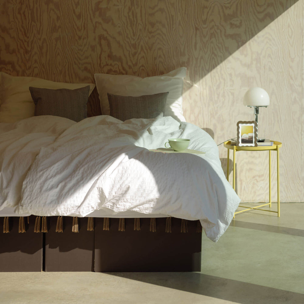 ROOM IN A BOX | GRID Bed