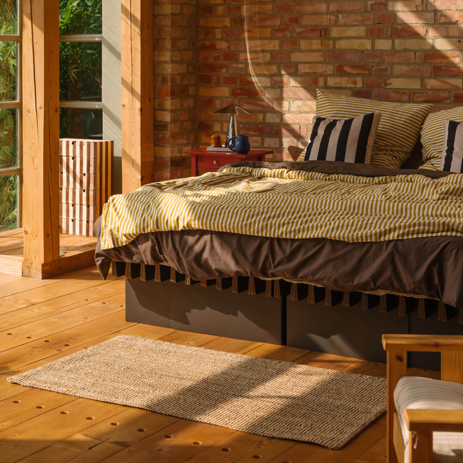 ROOM IN A BOX | GRID Bed