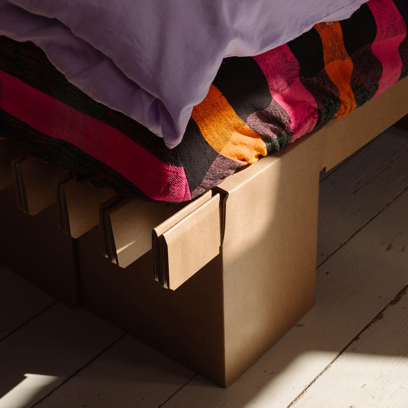 ROOM IN A BOX | GRID Bed