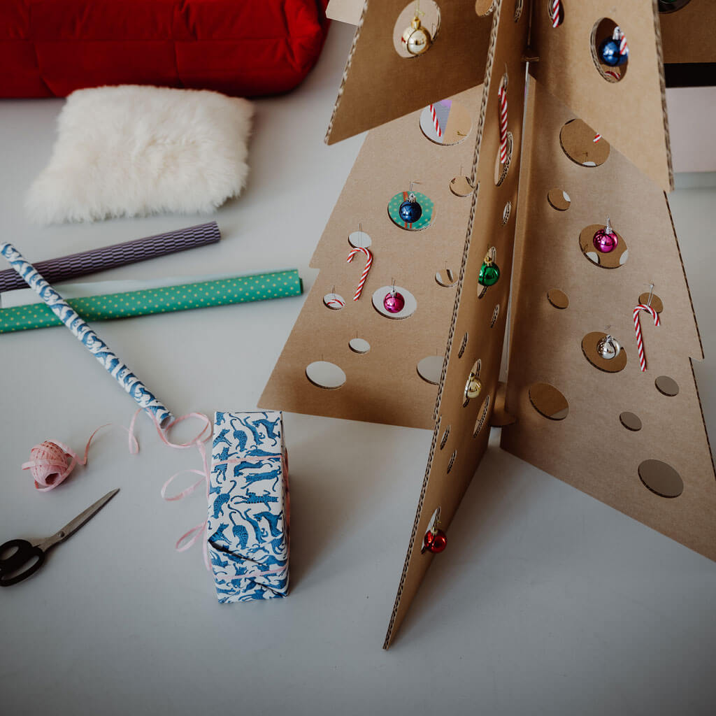 ROOM IN A BOX | Zero Waste Christmas Tree